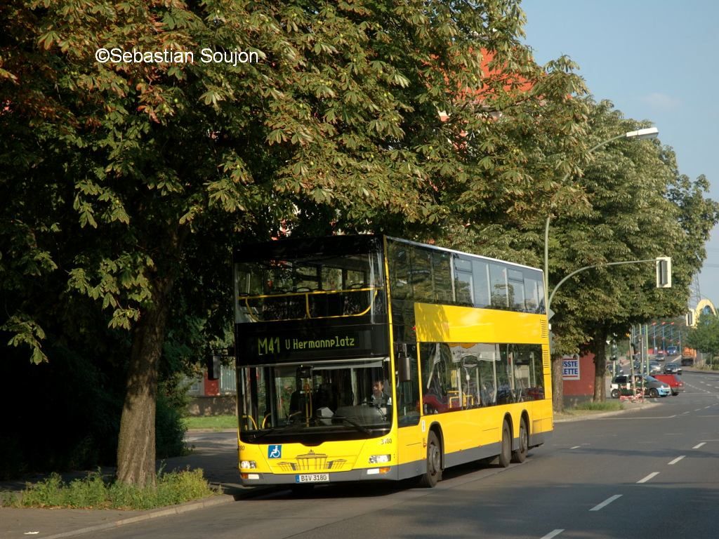 Traditionsbus Berlin: MAN DL 05 (MAN Lion's City DD, Typ A39)