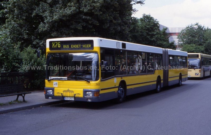 Traditionsbus-Berlin: MAN GN 92 (NG 272)
