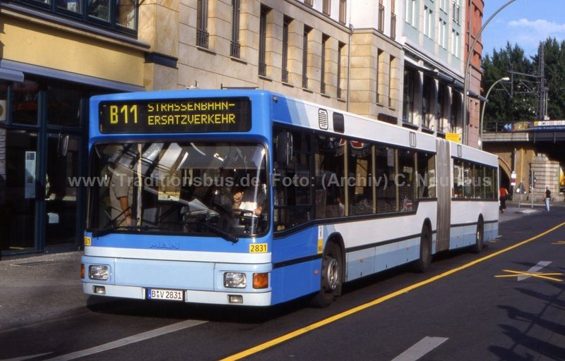 Traditionsbus-Berlin: MAN GN 92 (NG 272)