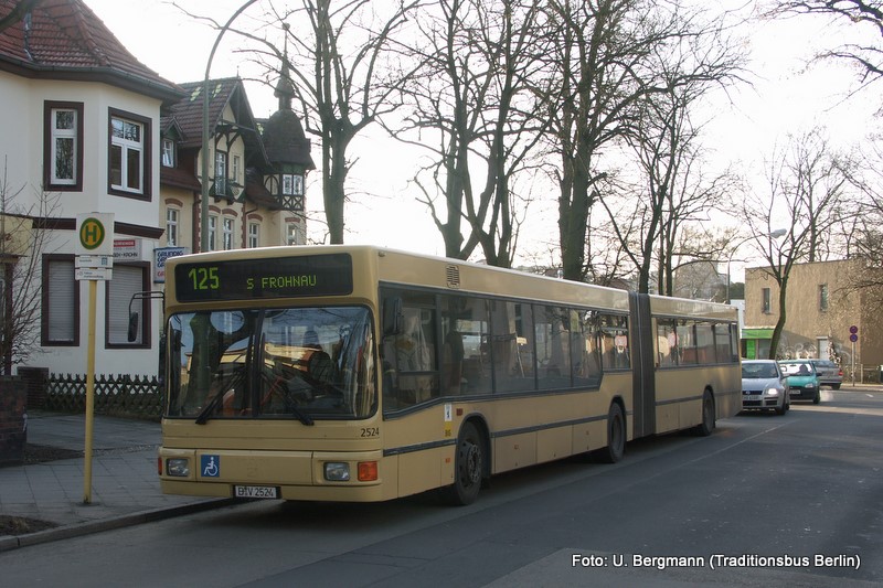 Traditionsbus-Berlin: MAN GN 92 (NG 272)