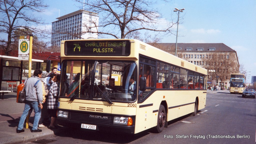 Traditionsbus Berlin